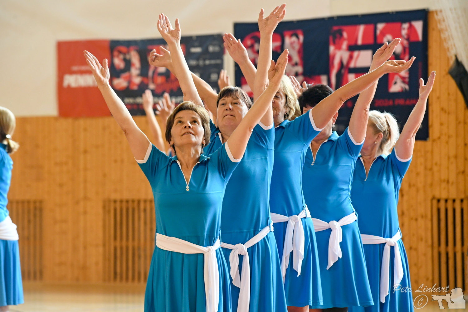 V Chicagu cvičí v obou skladbách